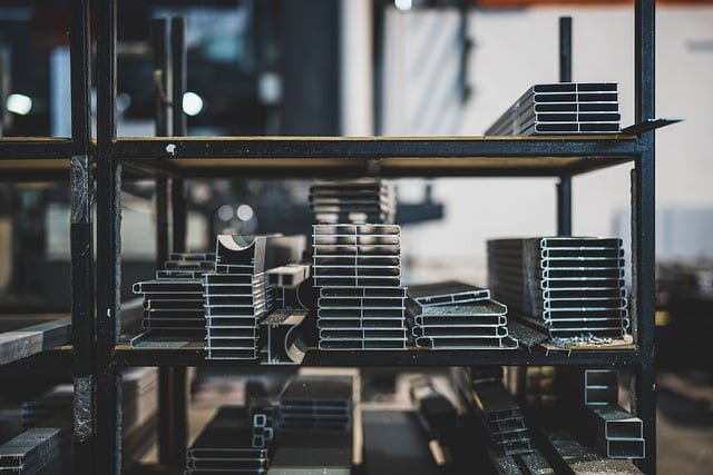 Consignment Inventory vs. Vendor-Managed Inventory (VMI): Key ...